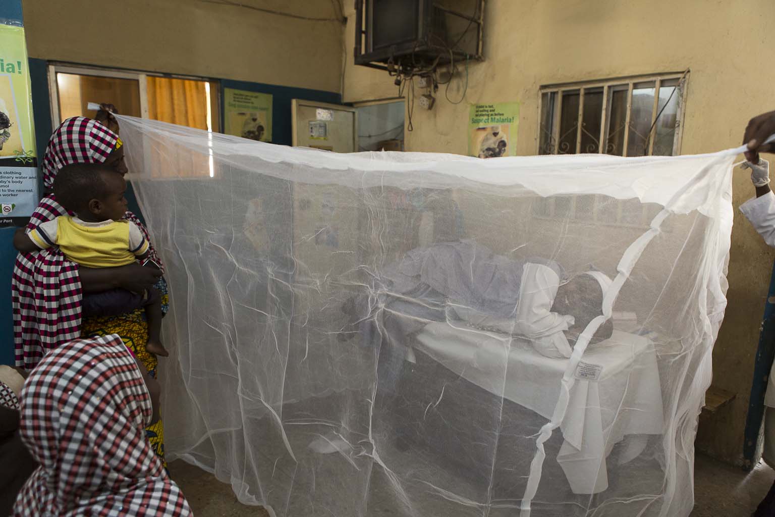 Protecting families against malaria using Long-Lasting Insecticide Nets | WHO | Regional Office ...